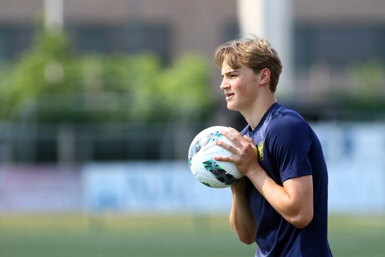 Matte Smets nog 3 jaar STVV - Voetbalbelgie.be