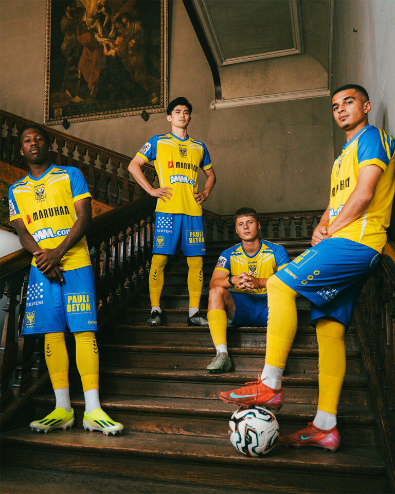 BEKIJK Bart Appeltans ontwierp nieuw shirt STVV - Voetbalbelgie.be